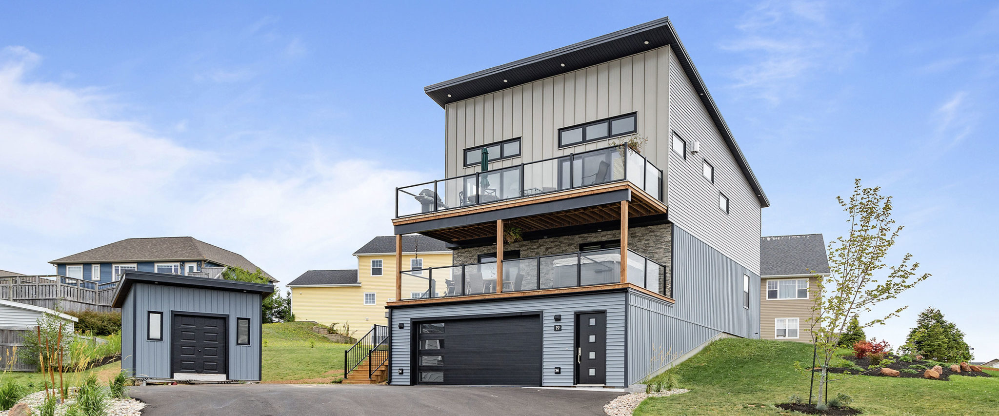 Leading Edge Homes | MRJ Construction | Edge Designs & MGMT Studio